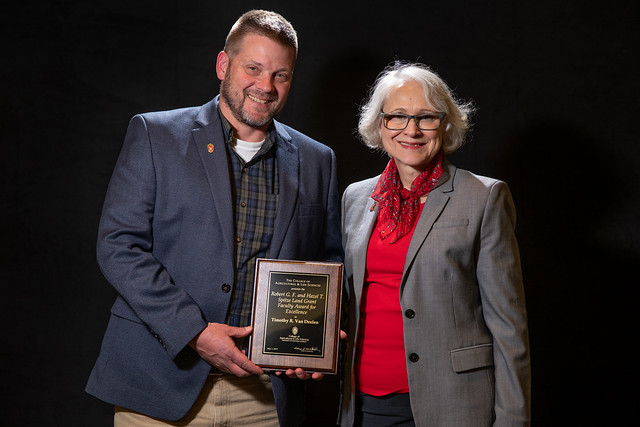 Timothy Van Deelen wins 2019 Spitze Land Grant Faculty Award for ...