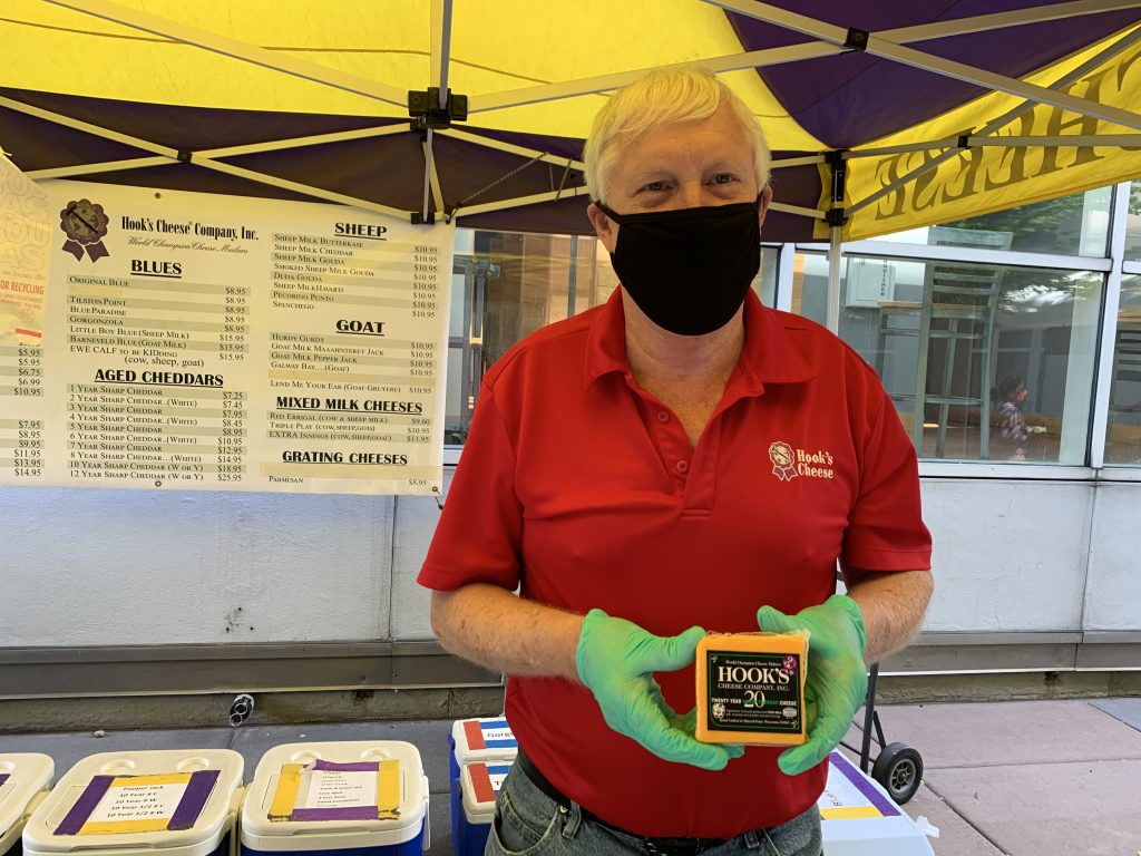 Proceeds from 20-year cheddar benefit the Dairy Innovation Hub – eCALS