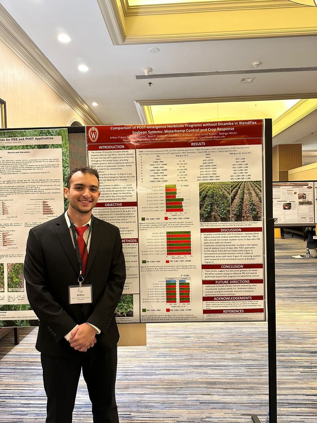 WiscWeeds graduate students win 8 awards at NCWSS Annual Meeting – eCALS