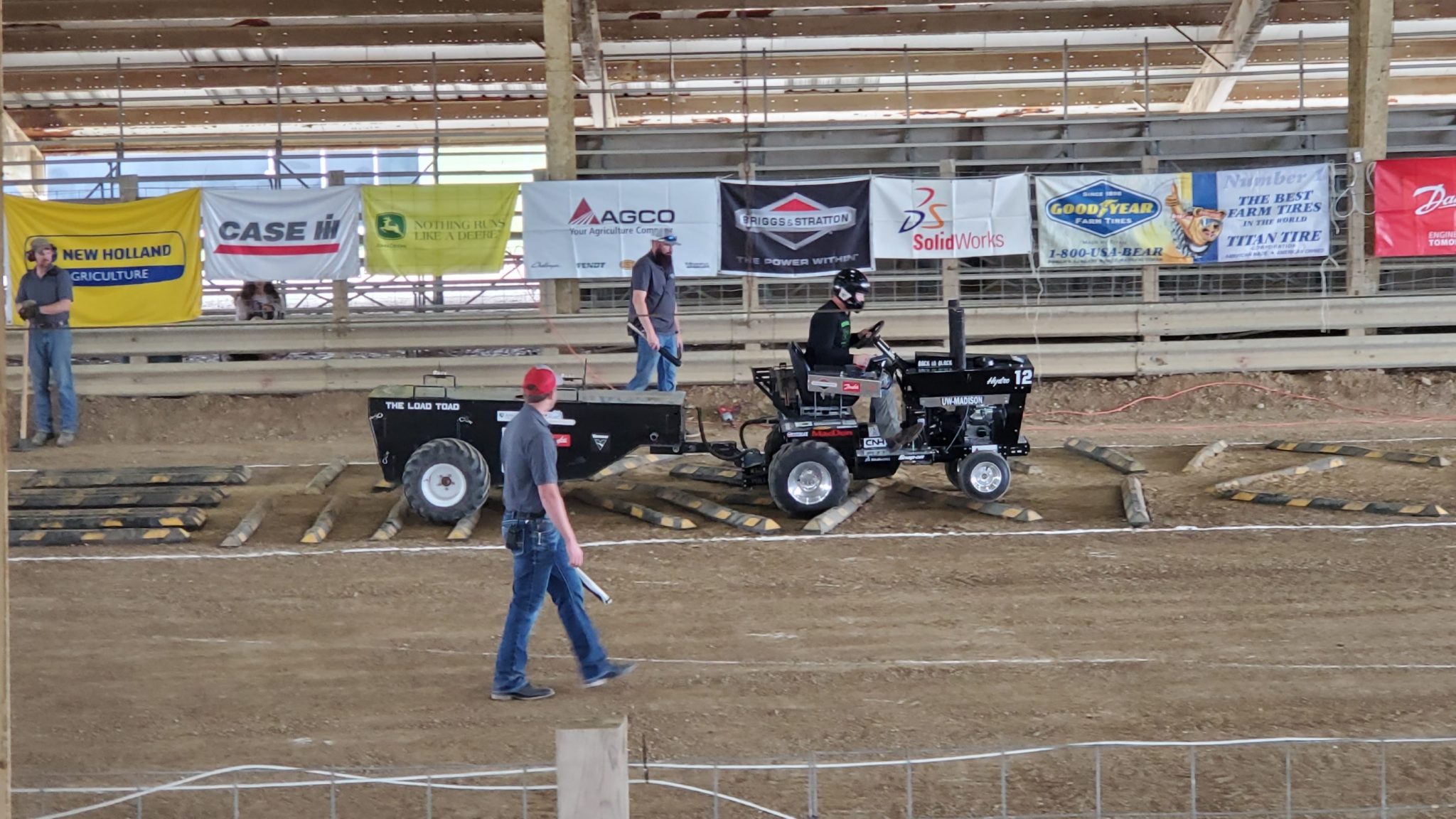 Badger Pulling Team takes sixth place in ASABE quarter-scale tractor ...